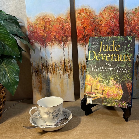 Atria Books | Other | The Mulberry Tree By Jude Deveraux | Poshmark